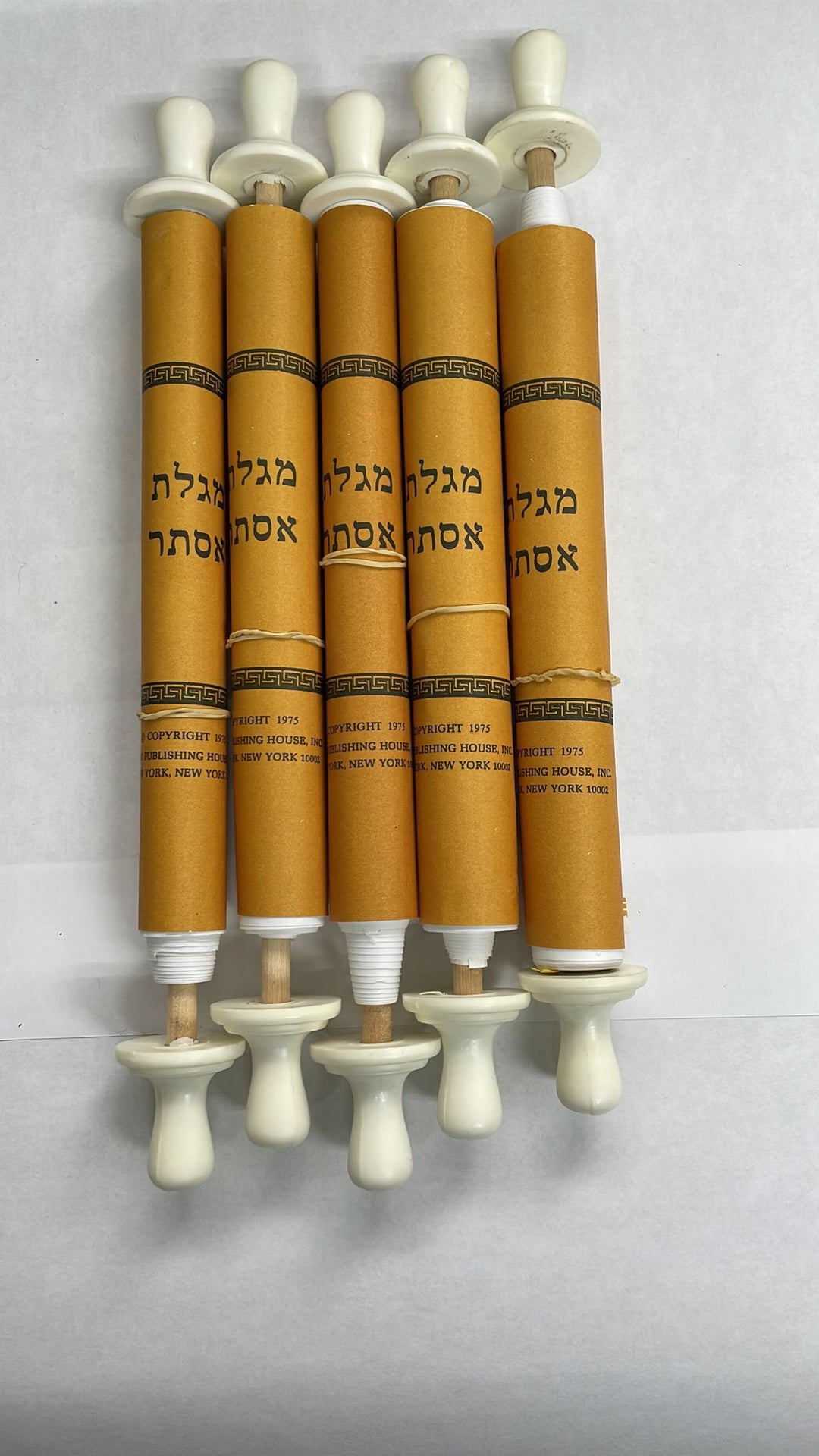 10" Mini Megilat Esther scroll (Hebrew) Pack-of-5 – Ktav Publishing House